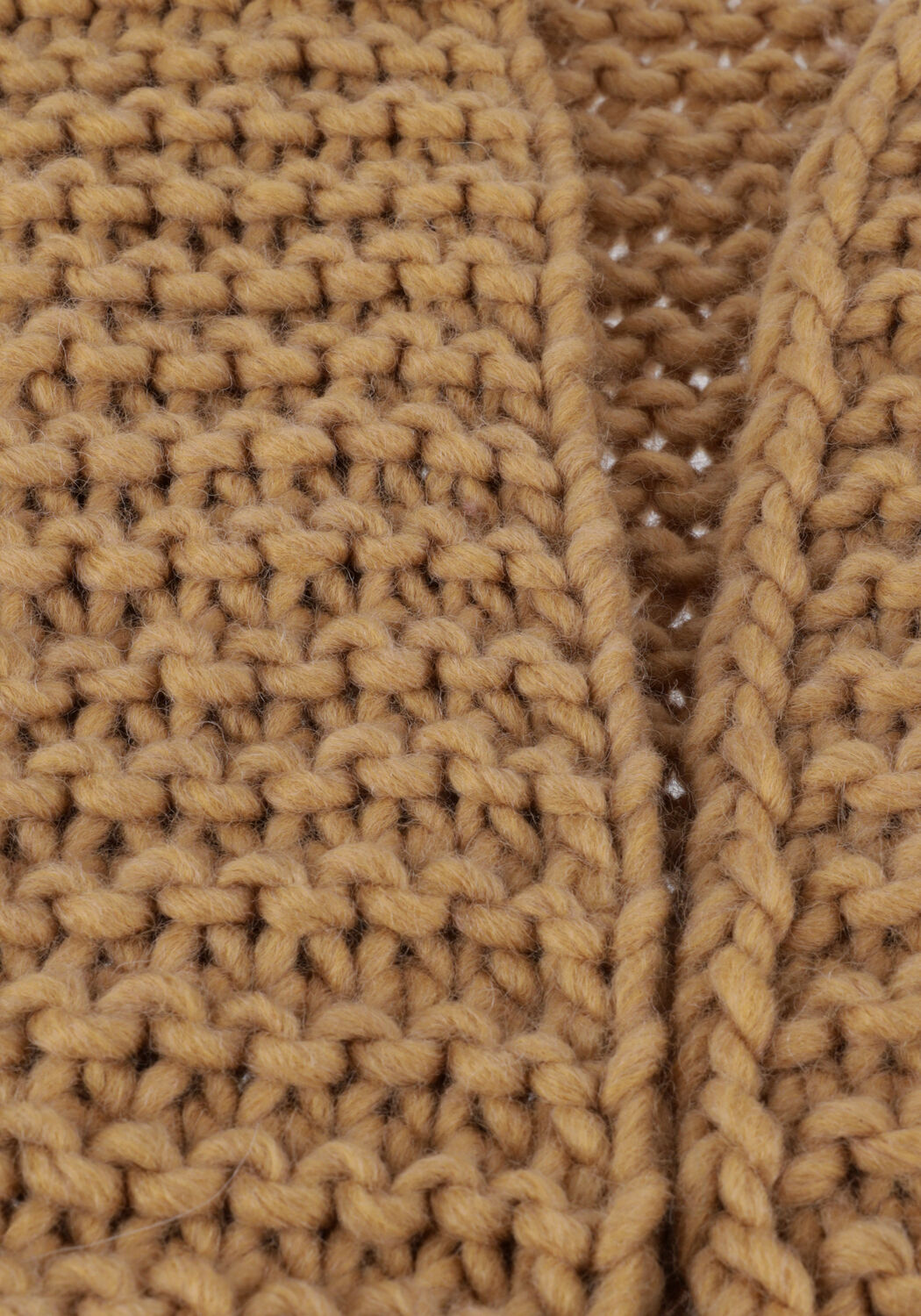 Camel NOTRE-V Gilet KNIT GILET | Omoda