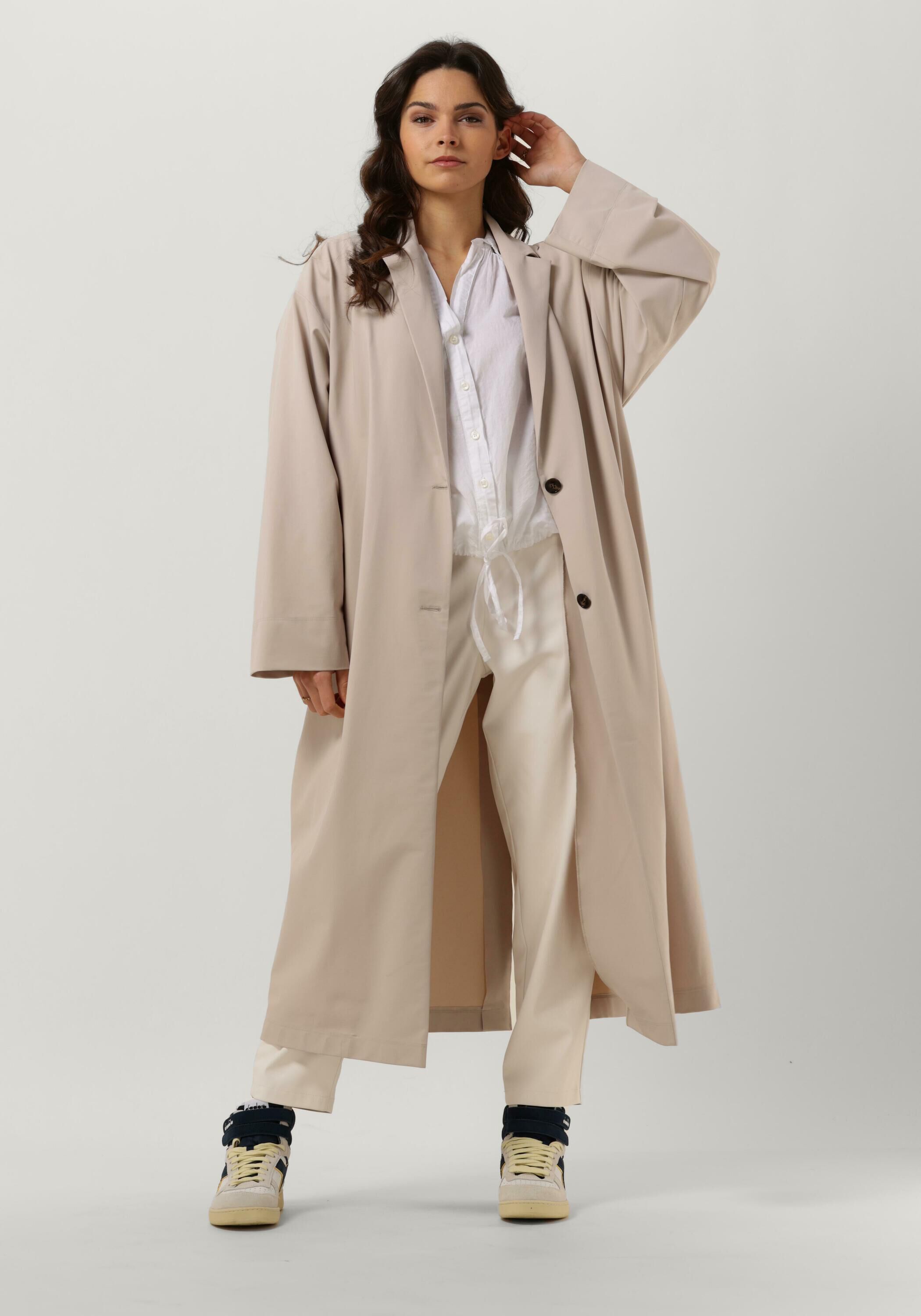 Ecru PENN & INK Mantel S23N139 | Omoda