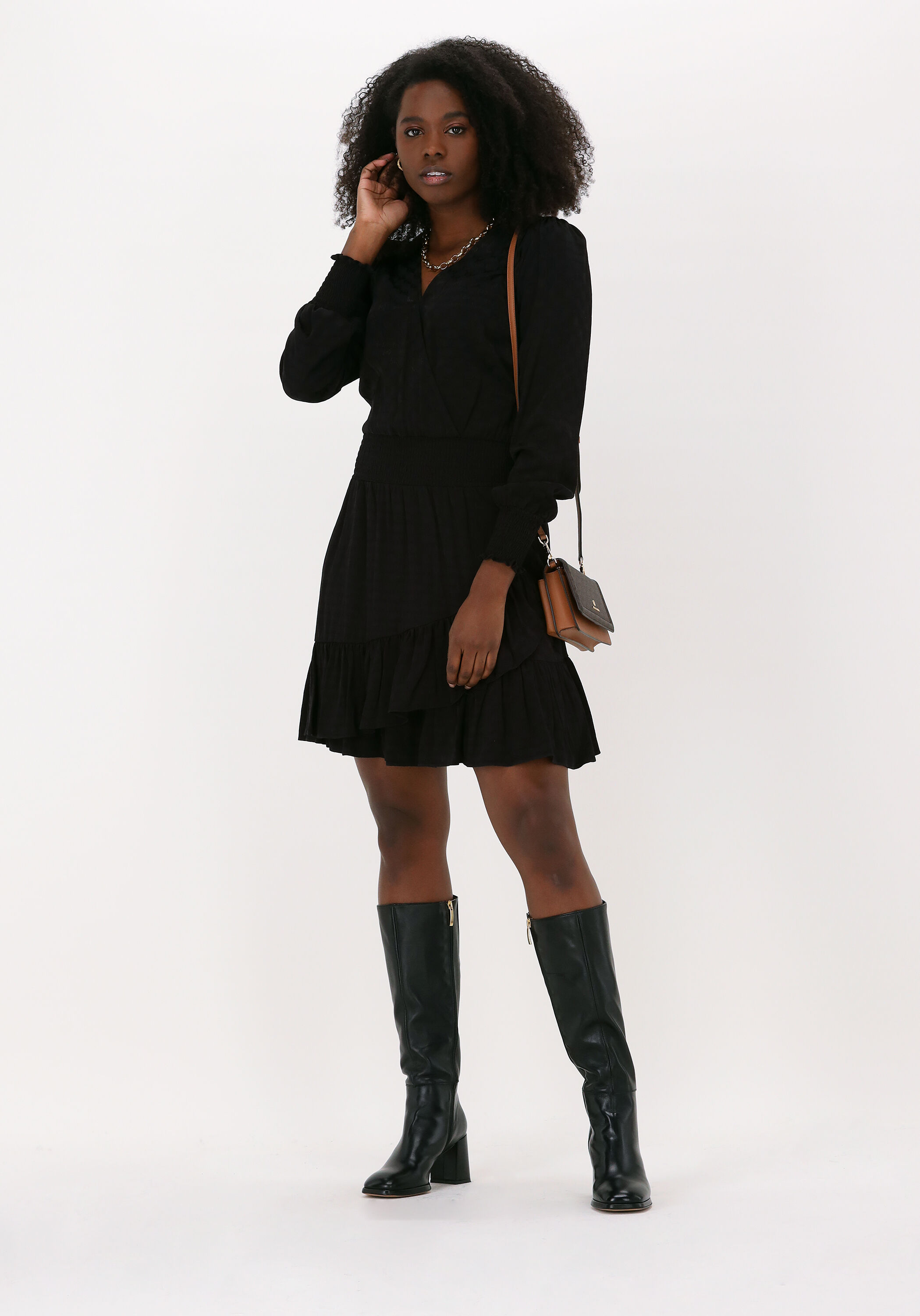 Zwarte MICHAEL KORS Mini jurk JULIA MK LOGO JDQ DRESS | Omoda