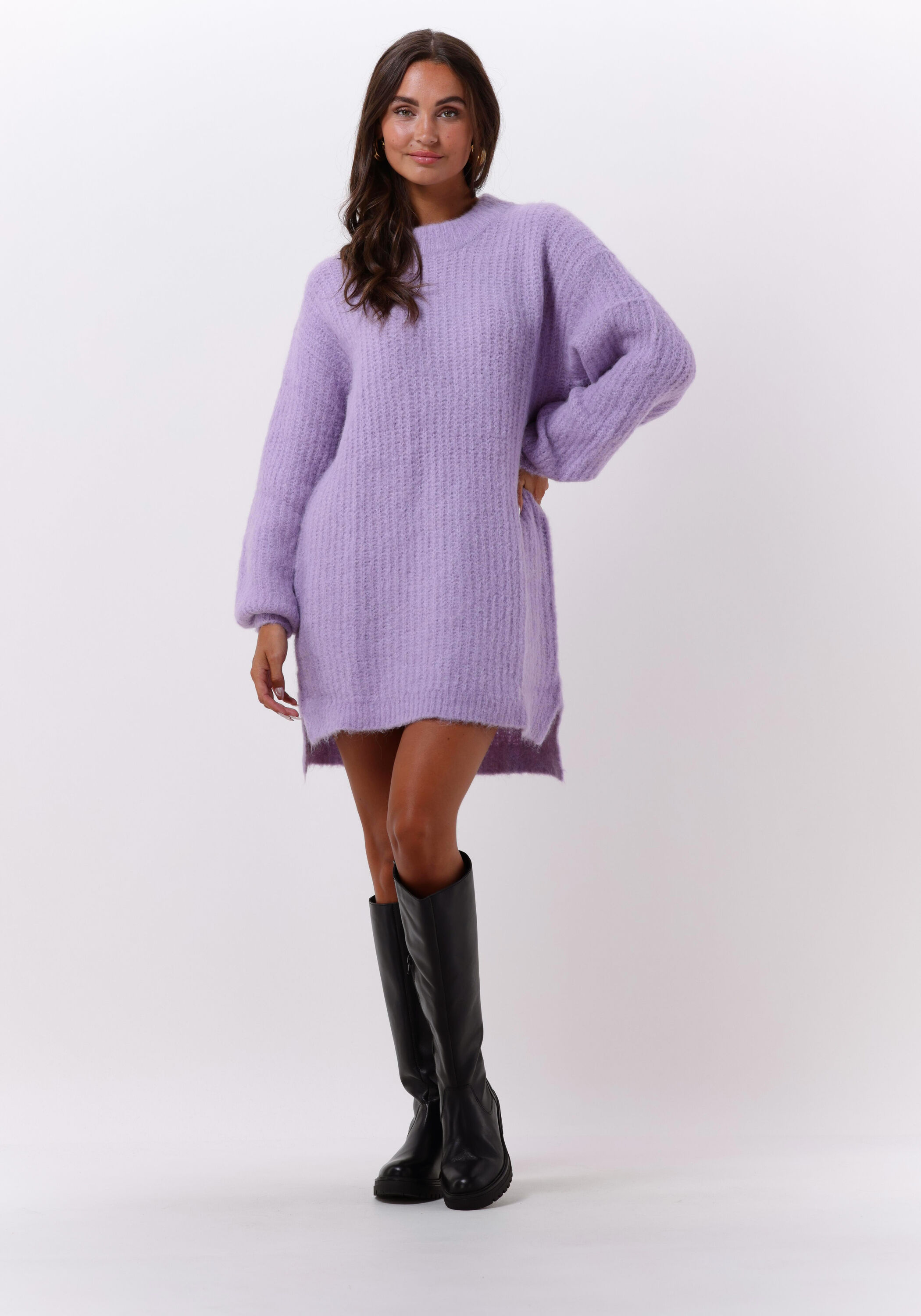 Lila MOVES Mini jurk OBSTA | Omoda