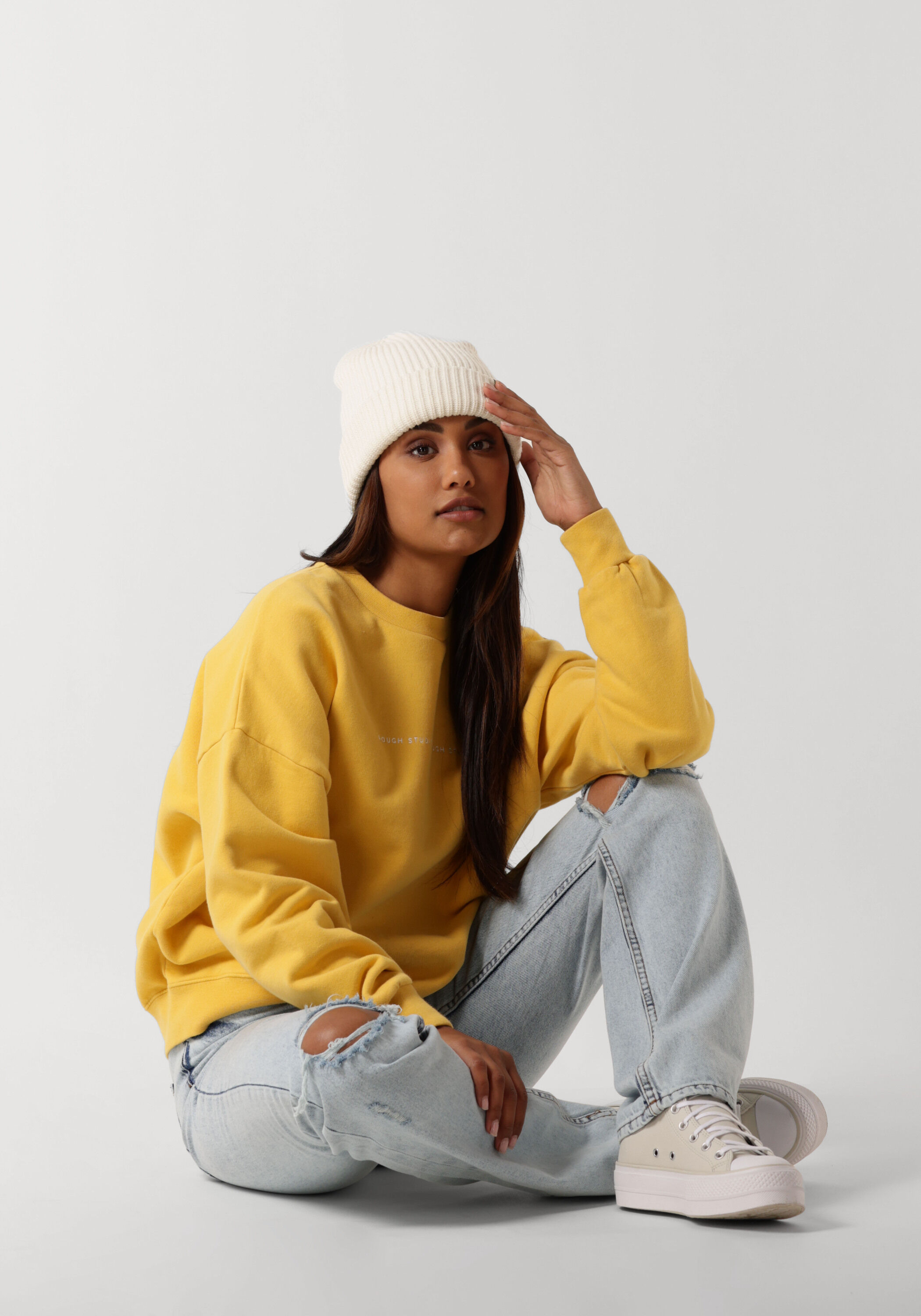 Gele ROUGH STUDIOS Trui 7220103446728 | Omoda