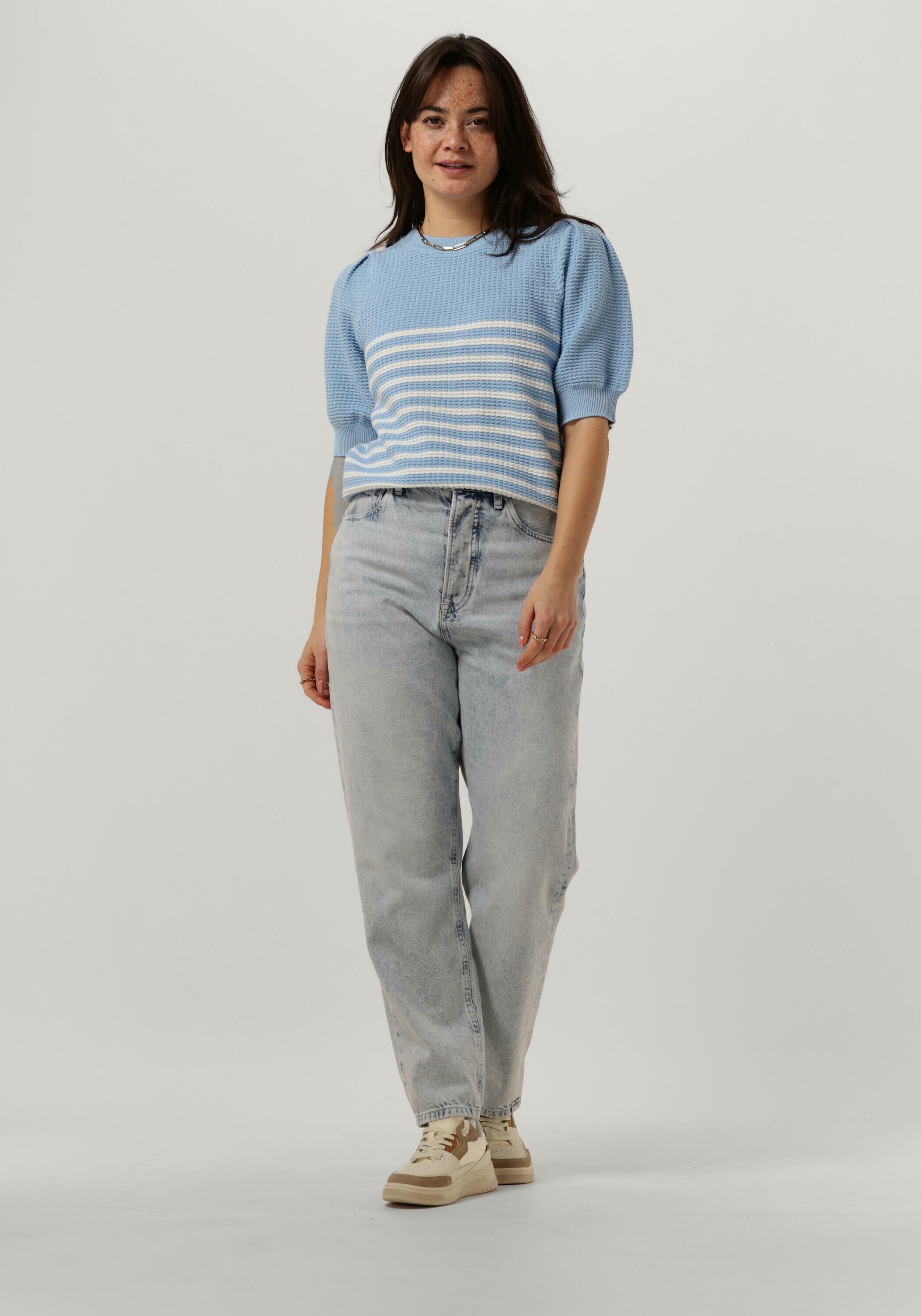 Lichtblauwe MINUS Trui EMBIA KNIT T-SHIRT 2 | Omoda