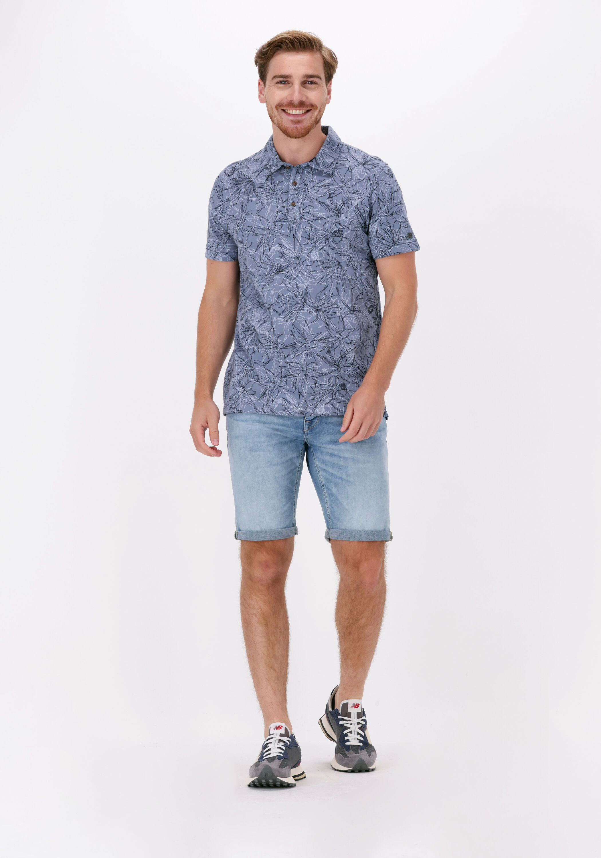 Blauwe CAST IRON Shorts RISER SHORTS LIGHT BLUE OCEAN | Omoda