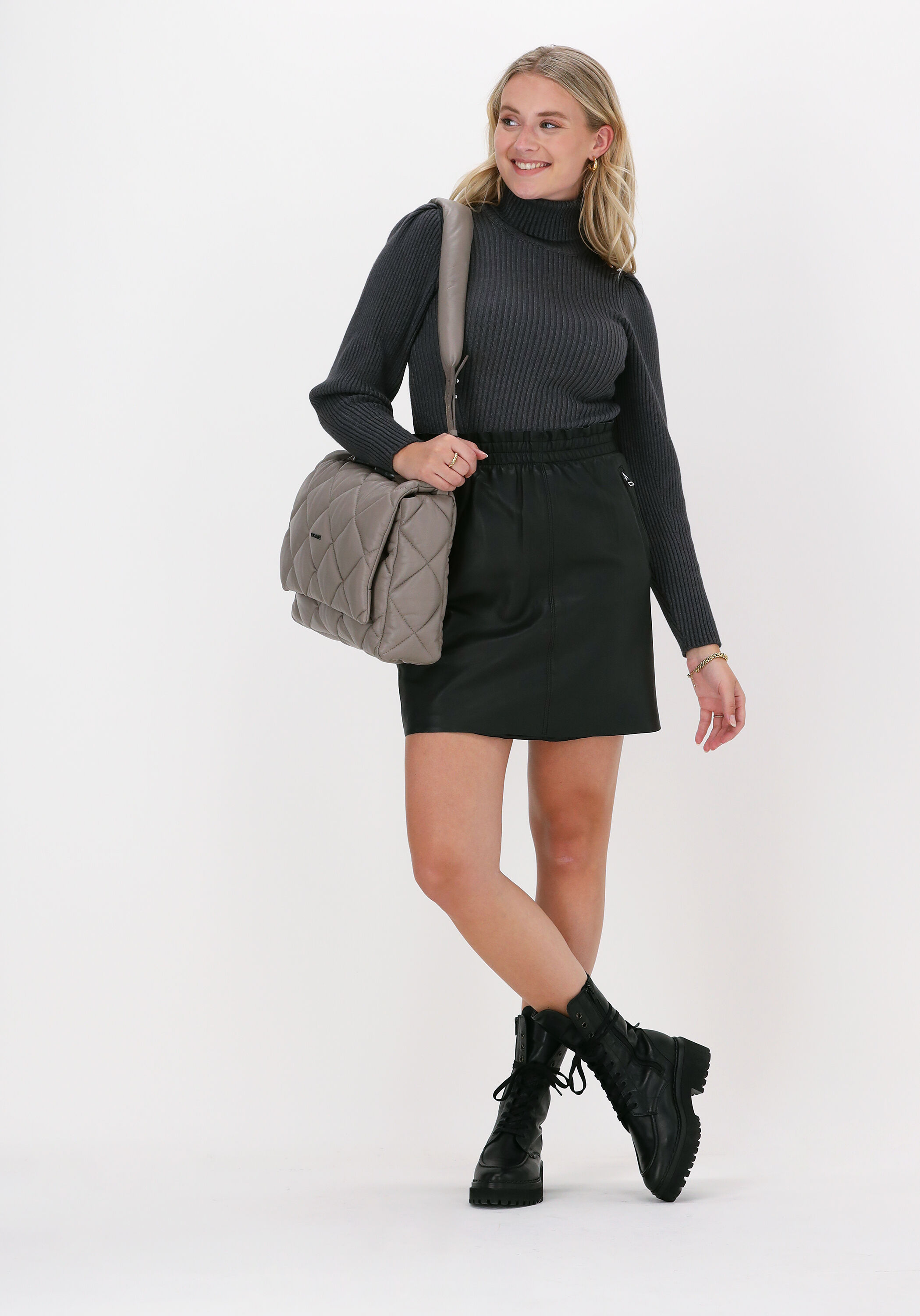 Donkergrijze IBANA Coltrui TANDRA | Omoda