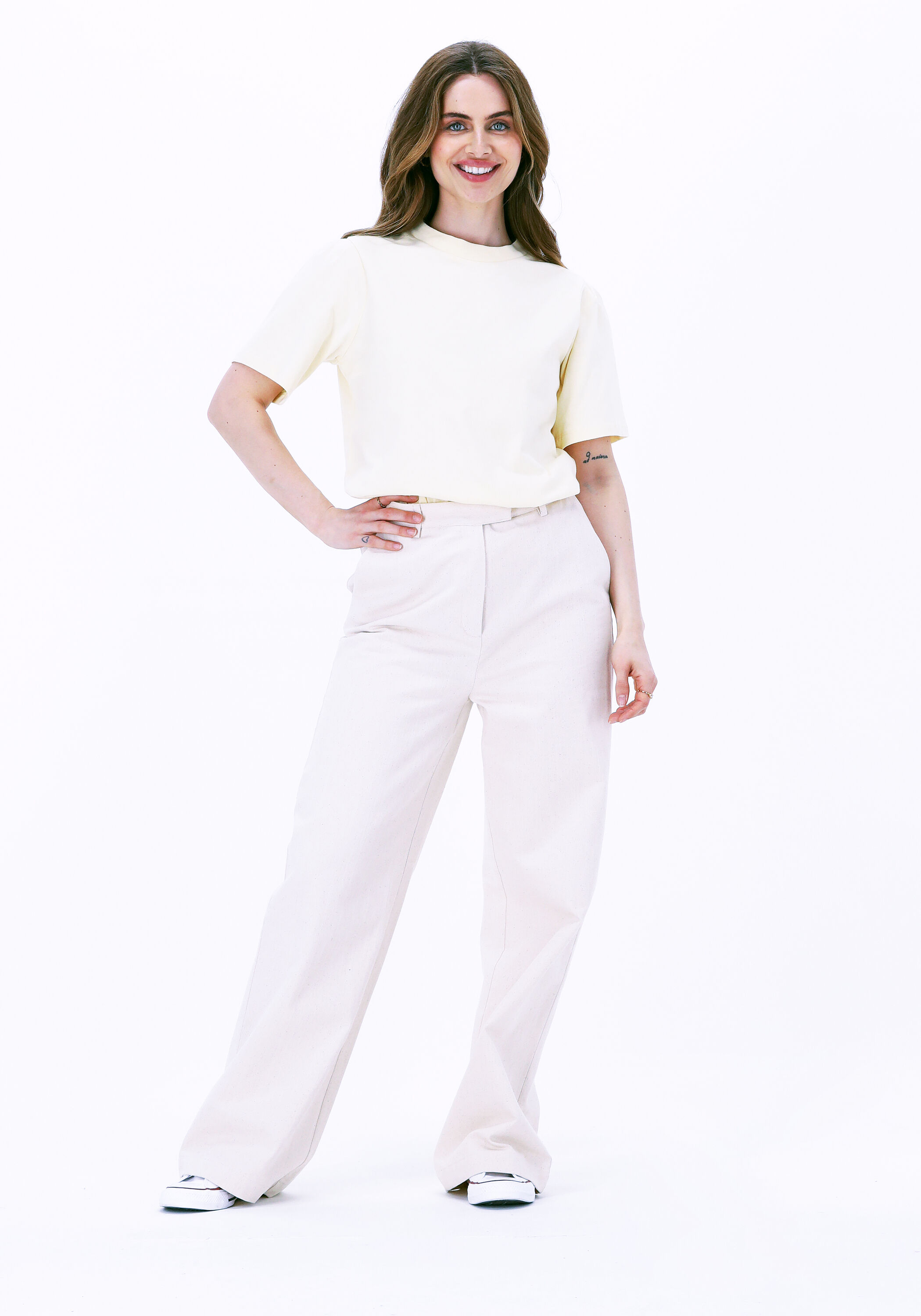 Gele ANOTHER LABEL T-shirt GAURE T-SHIRTS | Omoda