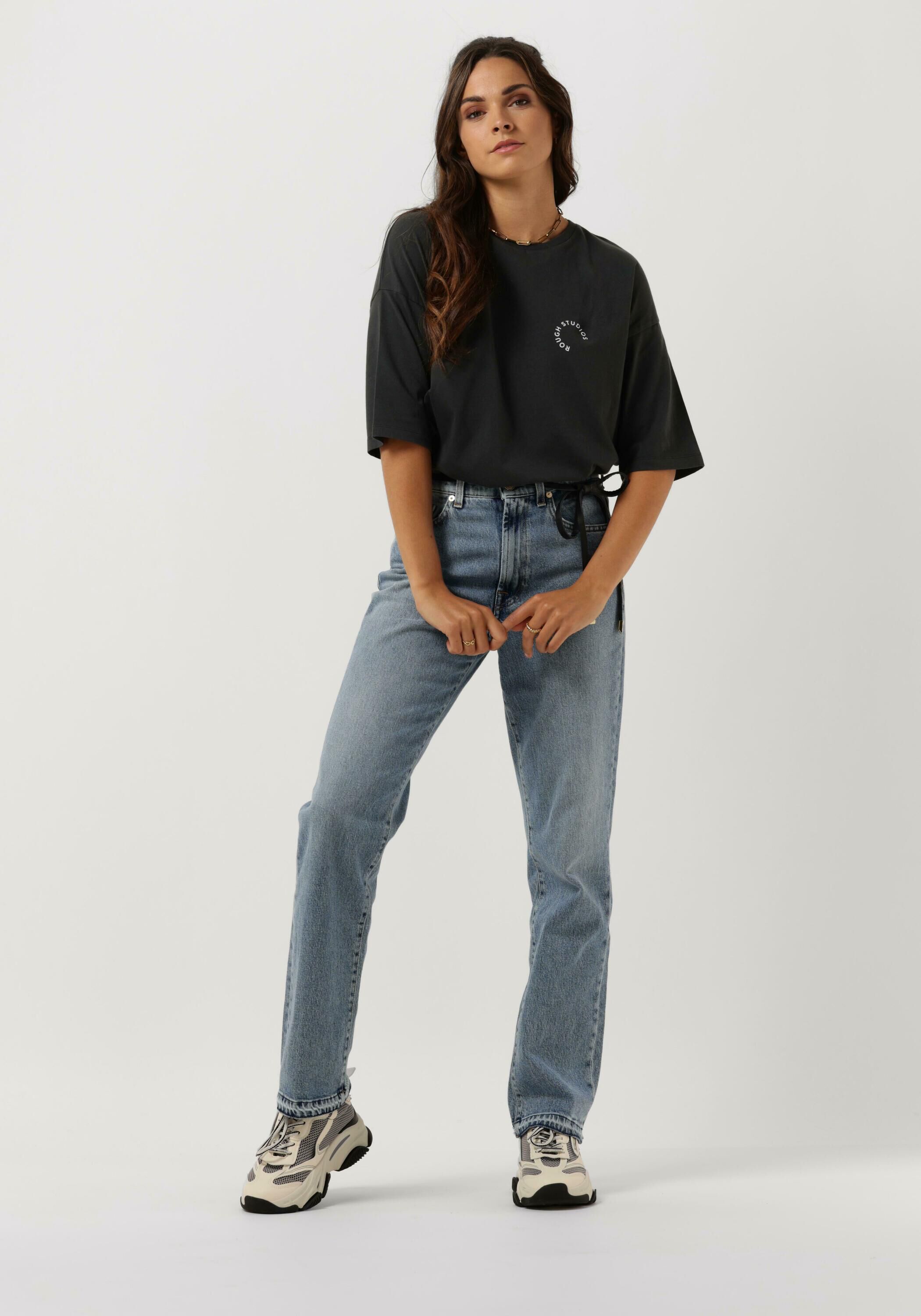 Grijze ROUGH STUDIOS T-shirt 7220103315656 | Omoda