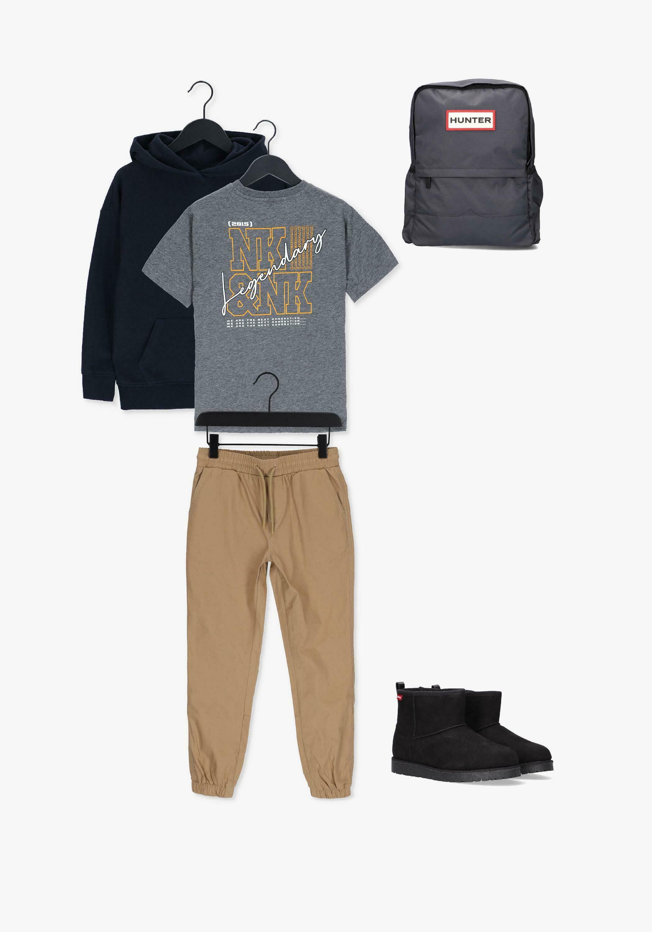 Donkerblauwe NIK & NIK Sweater THE WORLD HOODIE | Omoda