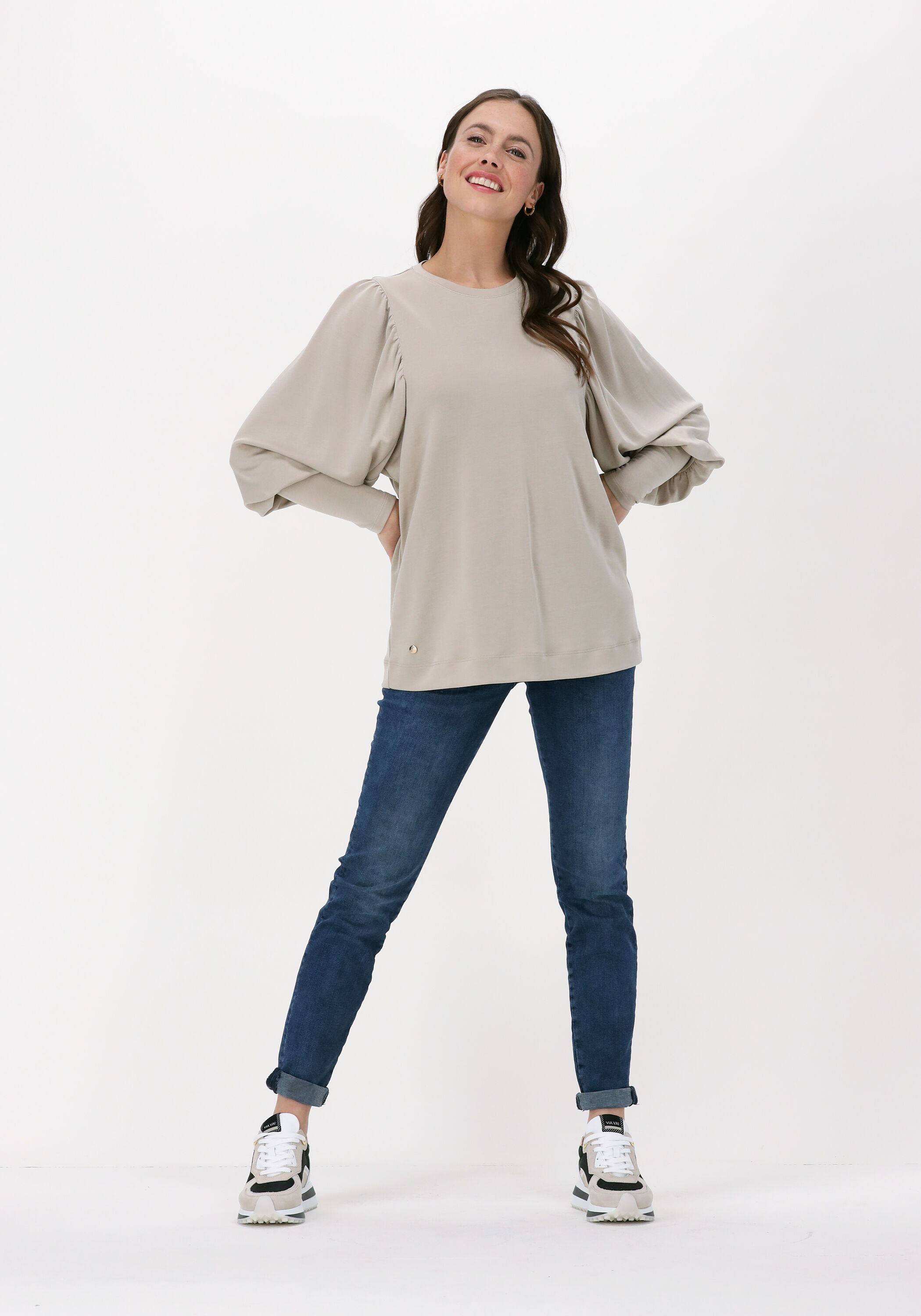 Taupe MOS MOSH Top ASTRA TEE | Omoda