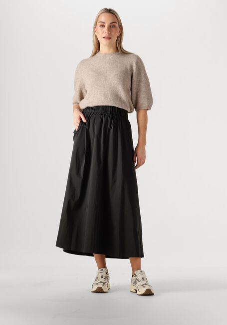 The fashion store that loves you back | Omoda