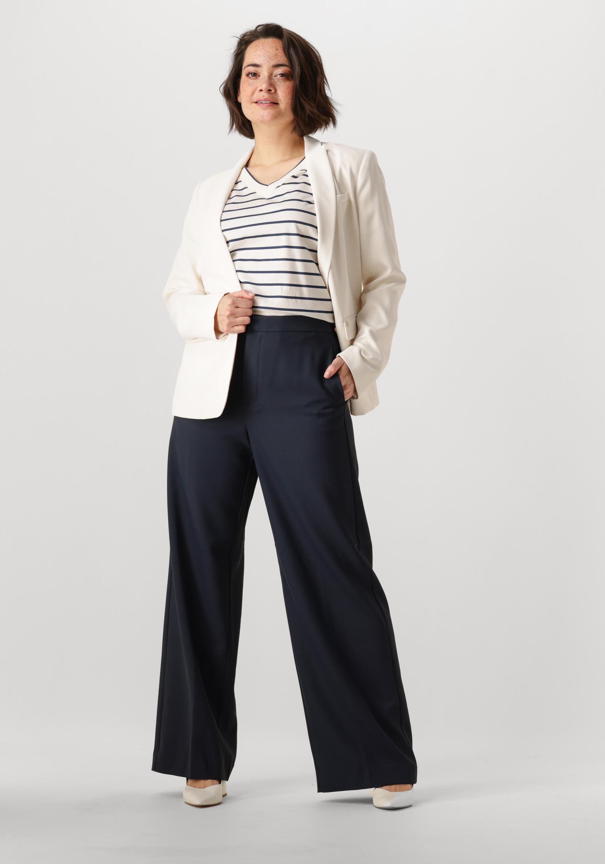 Witte MOS MOSH Blazer PHOEBE MILEY BLAZER | Omoda