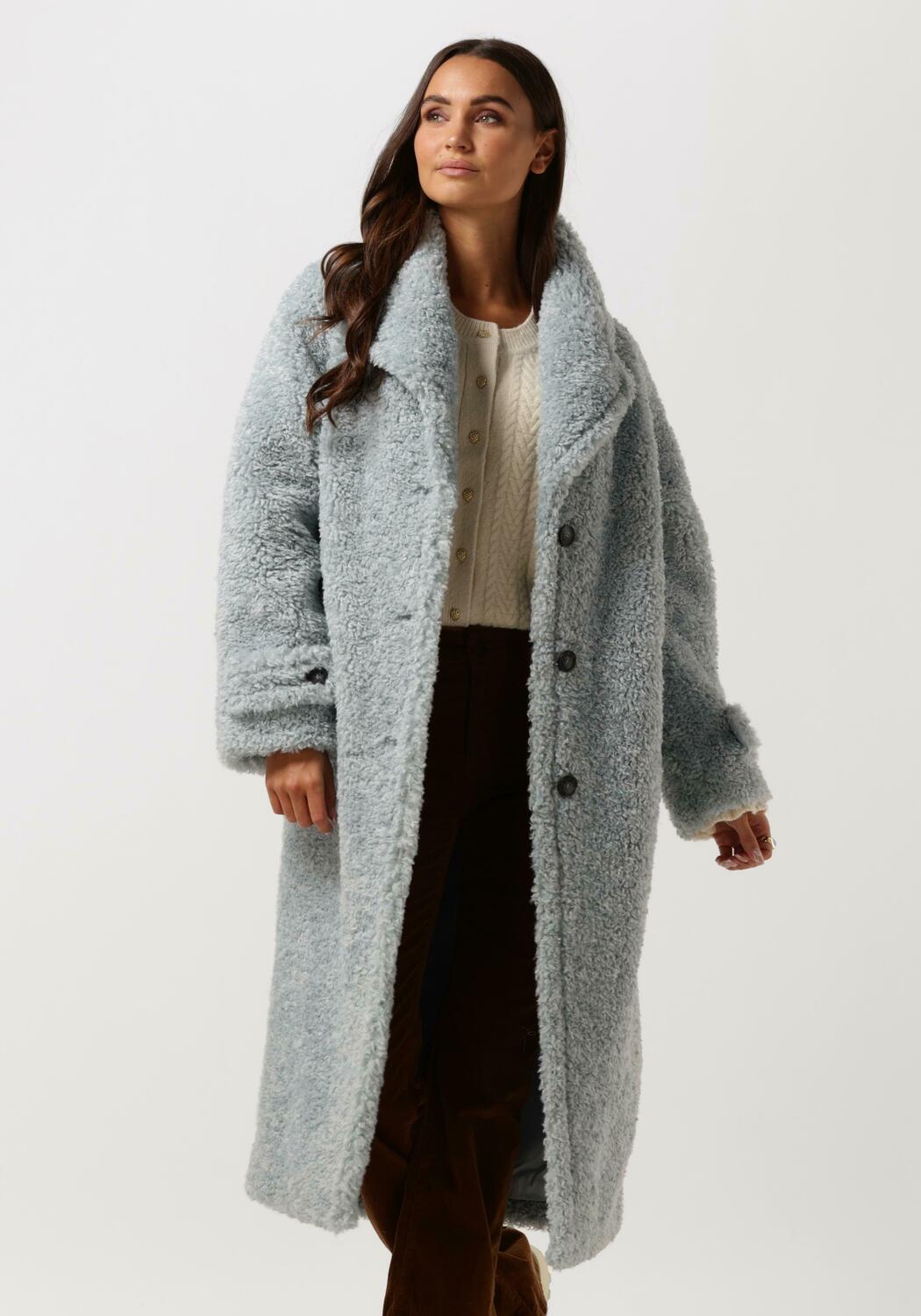 Blauwe BEAUMONT Teddy jas TEDDY STATEMENT COAT | Omoda