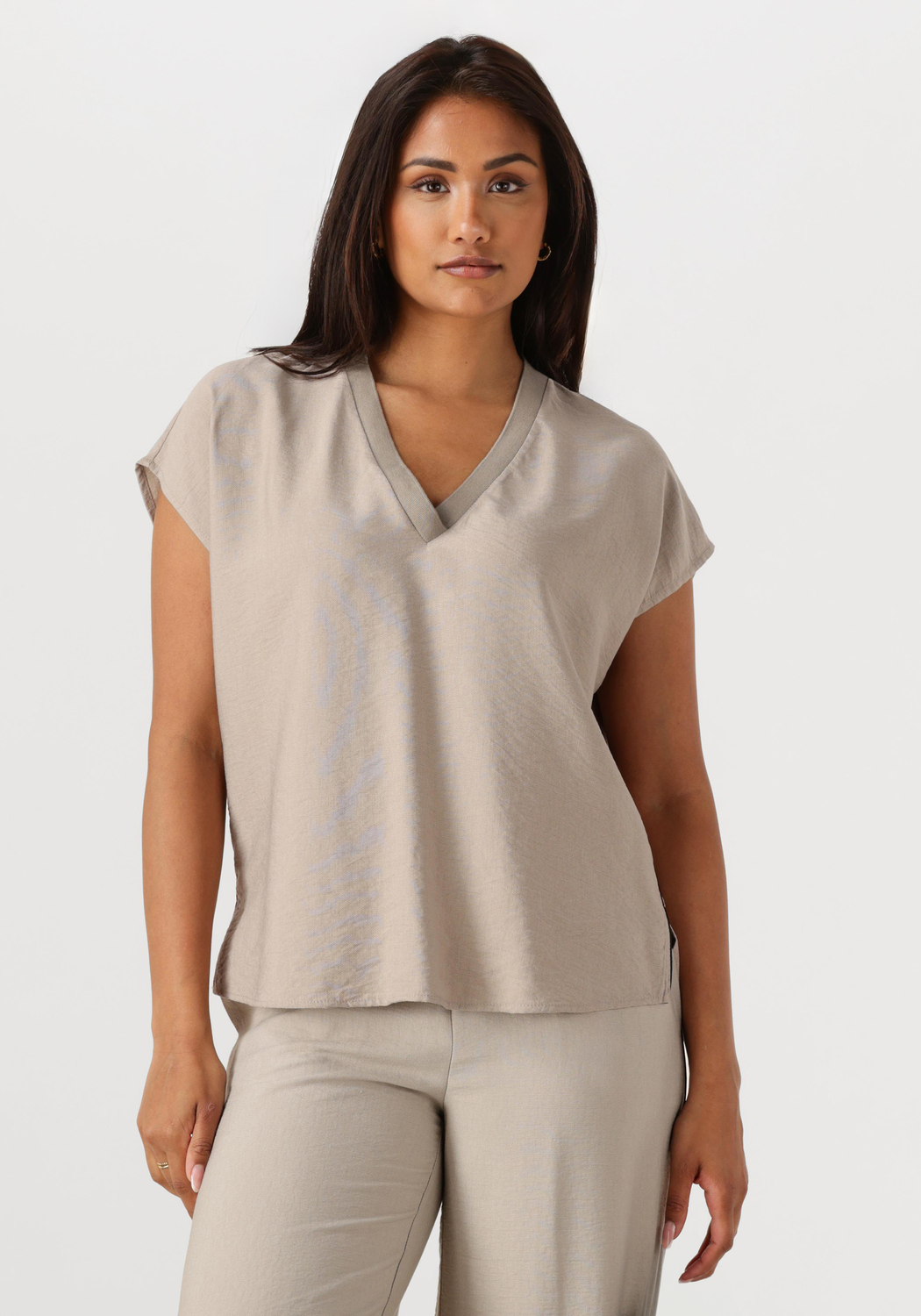 Beige ACCESS T-shirt 53-2001-396 | Omoda