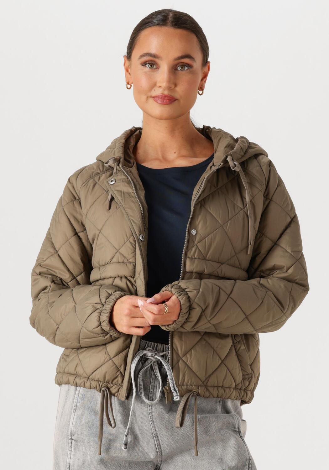 Khaki WITHBLACK Gewatteerde jas WBLASTRID QUILTED JACKET | Omoda