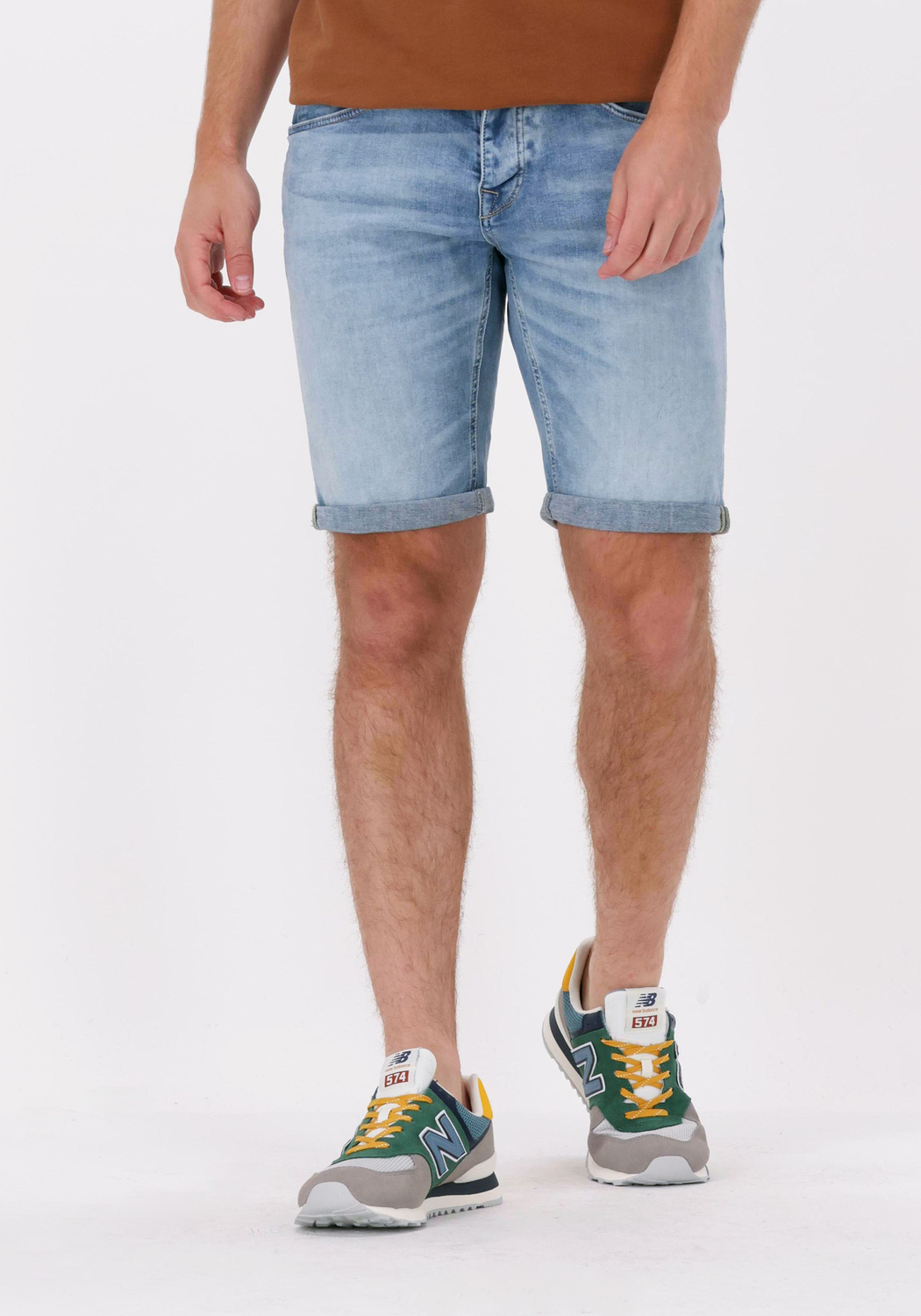 Blauwe CAST IRON Shorts RISER SHORTS LIGHT BLUE OCEAN | Omoda