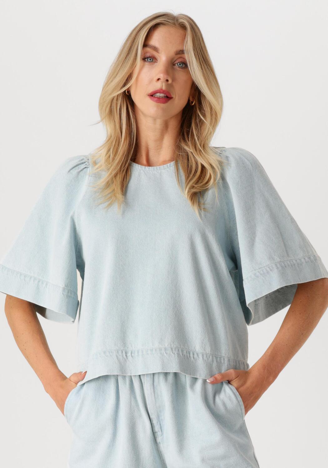 Lichtblauwe BY-BAR Blouses OLIVIA BLEECHED DENIM BLOUSE | Omoda