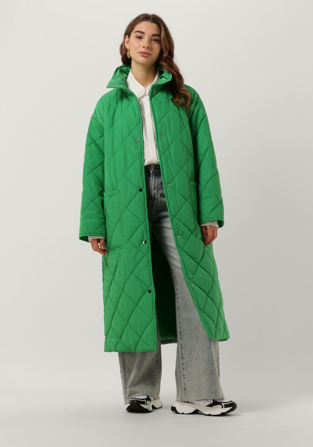 Groene STAND STUDIO Gewatteerde jas SAGE COAT | Omoda