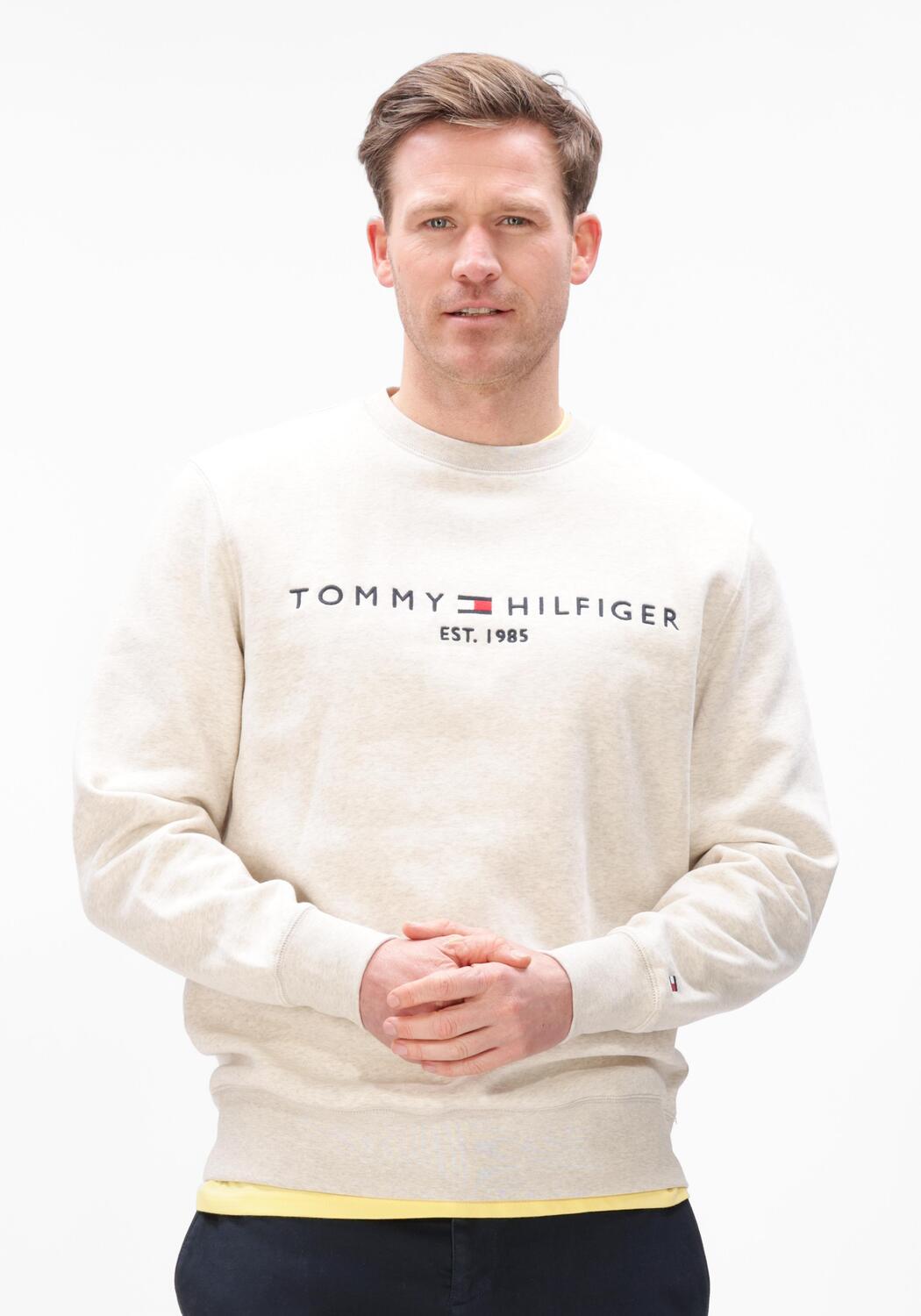 Zand TOMMY HILFIGER Sweater TOMMY LOGO SWEATSHIRT | Omoda