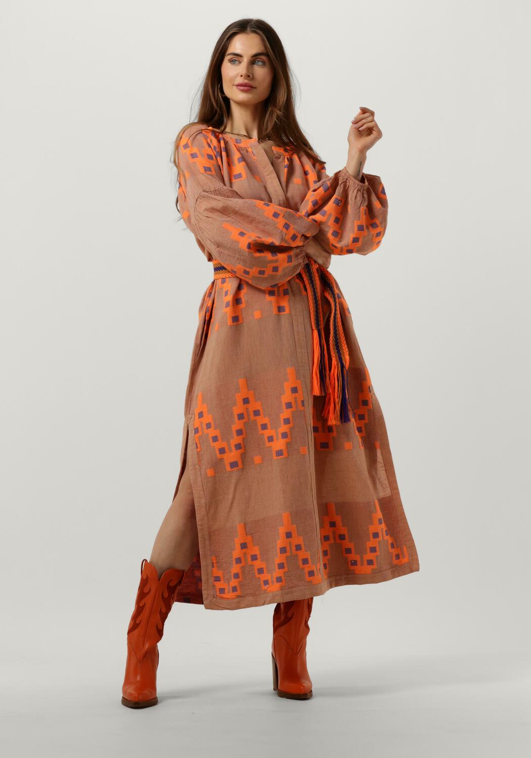 Oranje DEVOTION Maxi jurk KORALI | Omoda