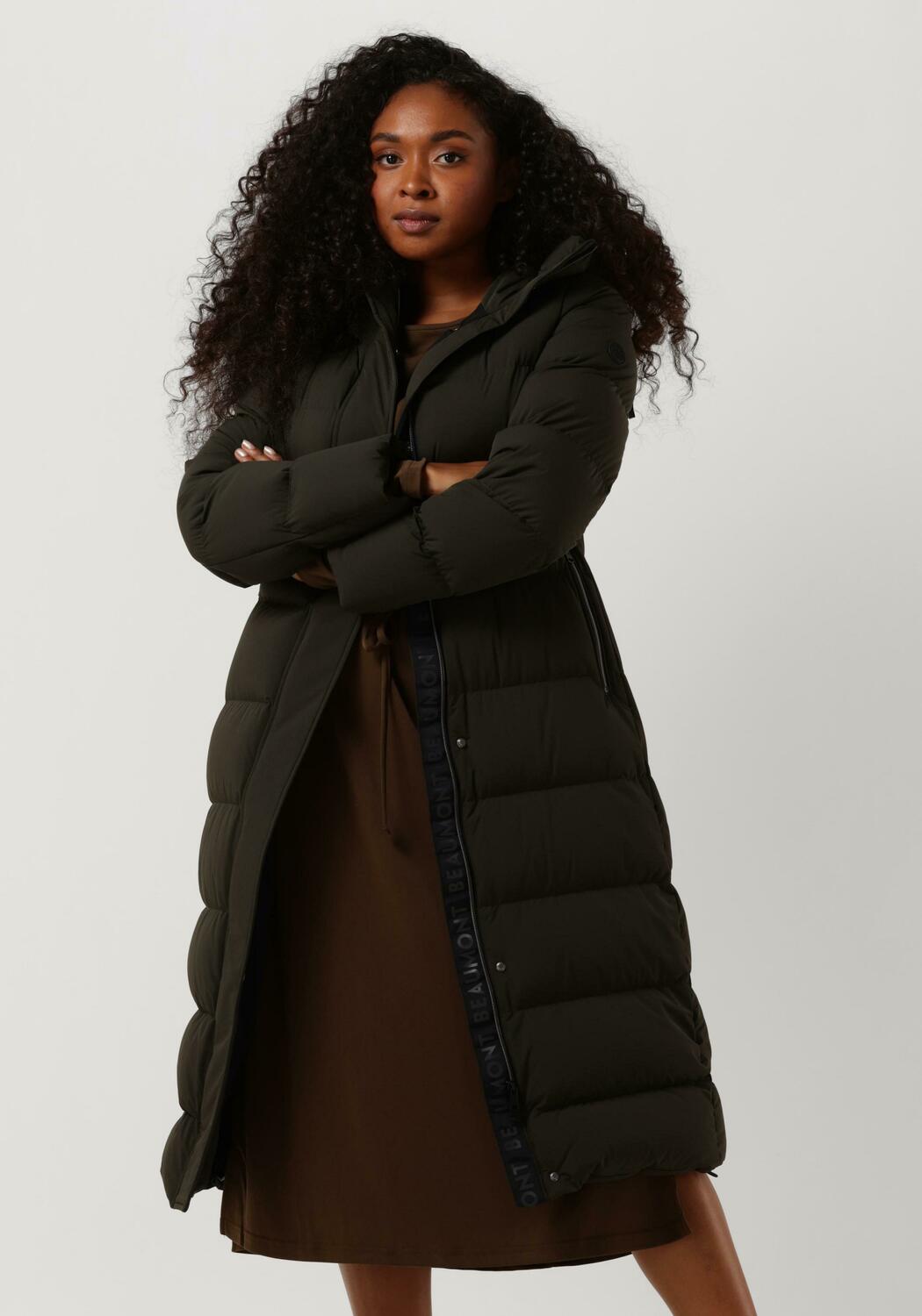 Groene BEAUMONT Gewatteerde jas BI-STRETCH LONG COAT | Omoda