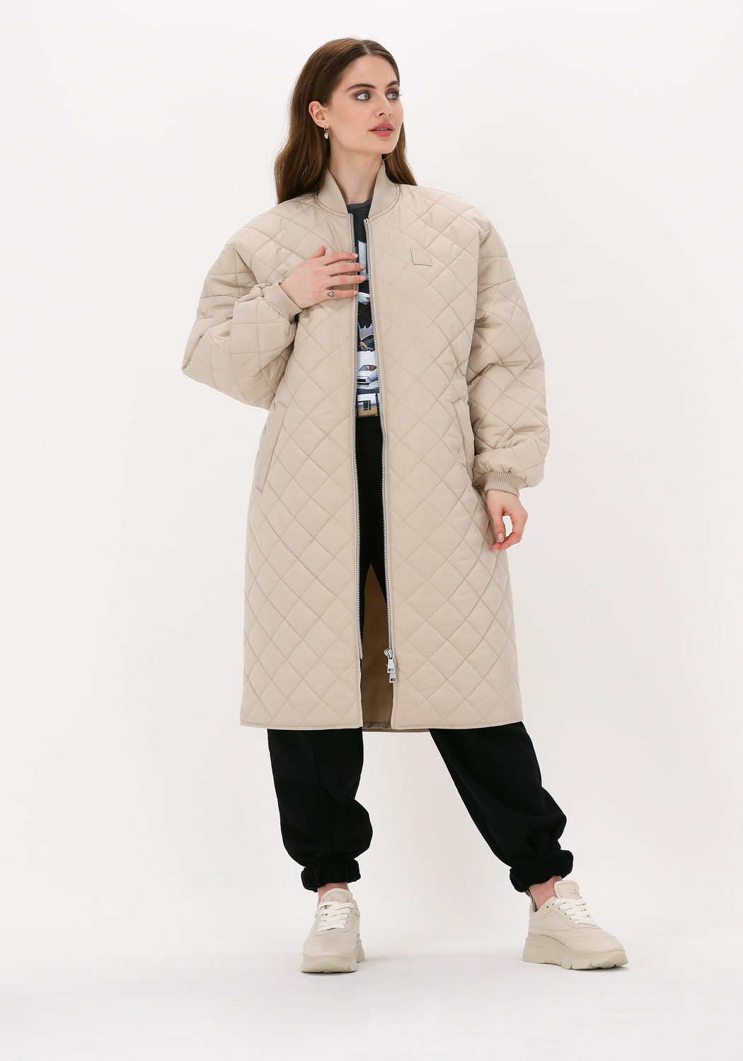 Beige COLOURFUL REBEL Gewatteerde jas HUNTER QUILTED LONG OVERSIZED ...