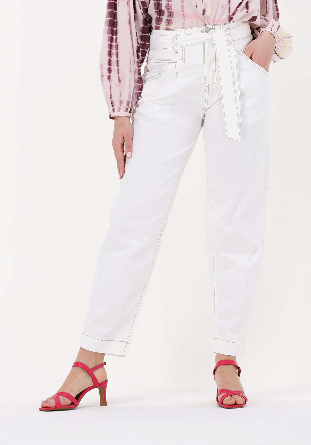 Gebroken wit MKT STUDIO Mom jeans PATRICIO KEYWES | Omoda