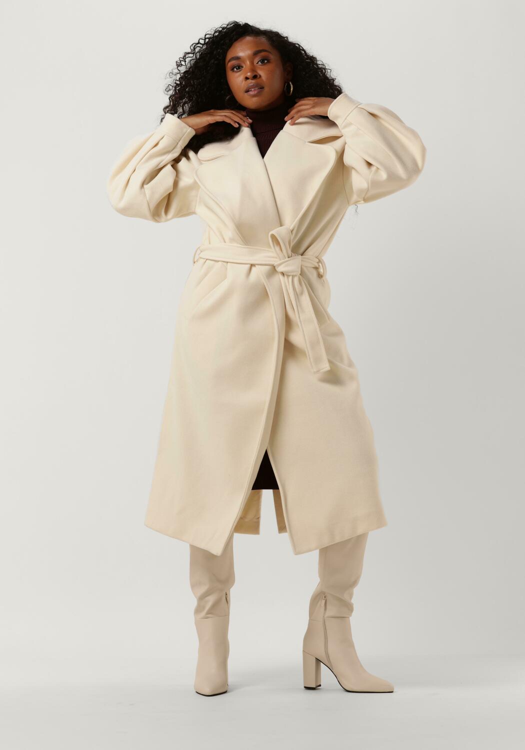Ecru FREEBIRD Mantel LEXIE COAT | Omoda
