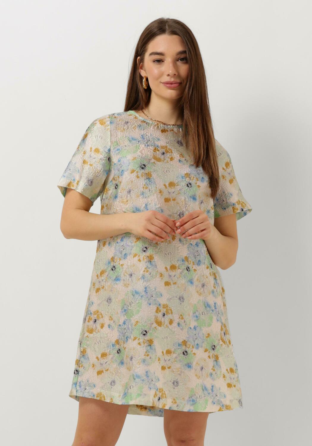 Witte ENVII Mini jurk ENWOMBAT SS DRESS AOP 7063 | Omoda