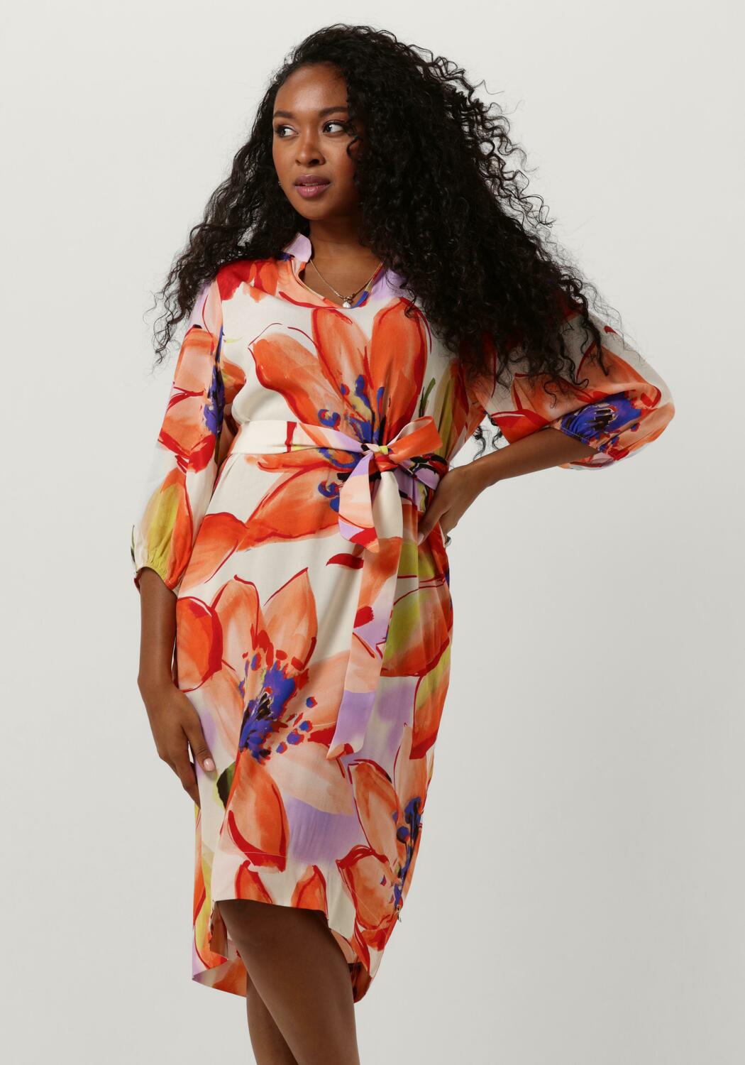 Oranje JANSEN AMSTERDAM Midi jurk WBF514 WOVEN PRINT DRESS KNEELENGTH V ...