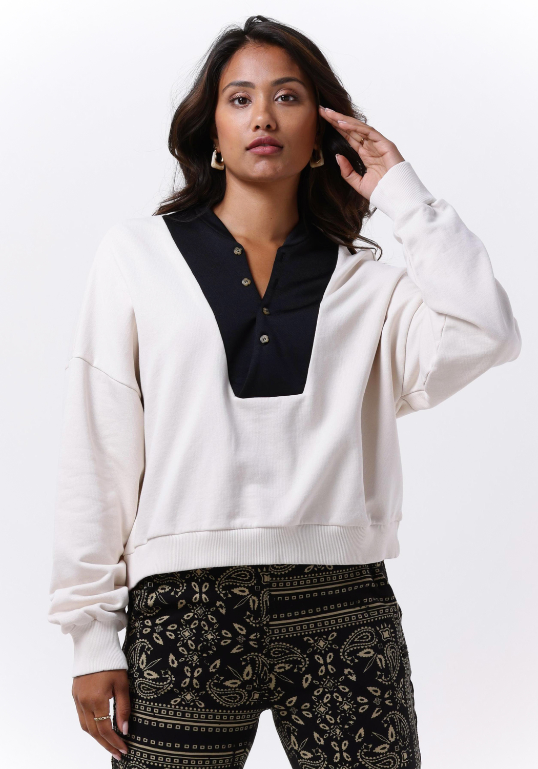 Beige 10DAYS Trui BUTTONED BIB SWEATER | Omoda